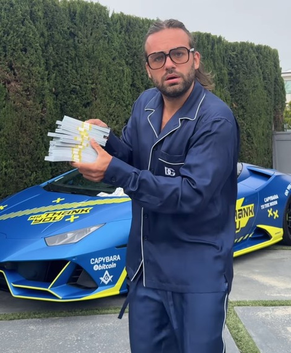 Influencer russo é preso à revelia após jogar bebê de 2 meses em camada ...