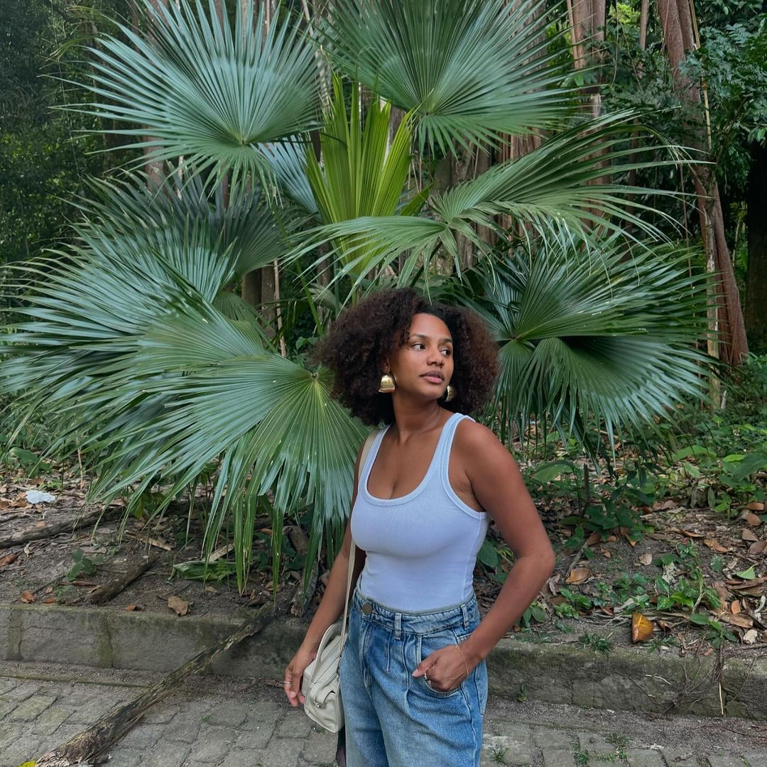 Jéssica Ellen explica por que não mostra o rosto do filho nas redes ...
