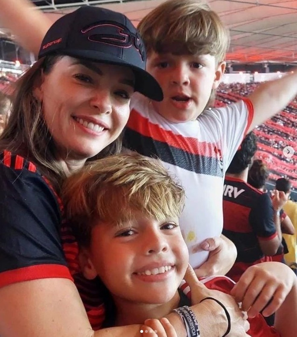 Regiane Alves confirma que está novamente solteira e reflete sobre ...