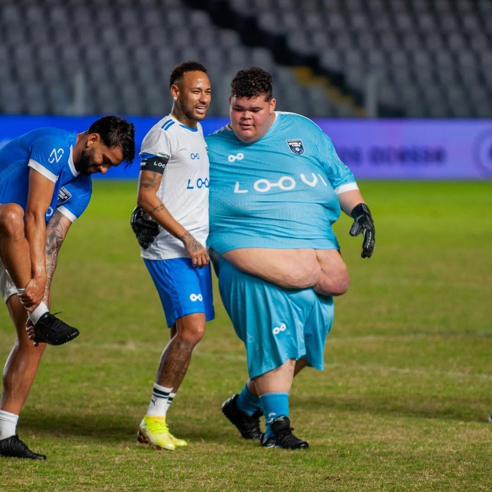Gordão da XJ mostra fotos de jogo de futebol com Neymar após perder 75kg