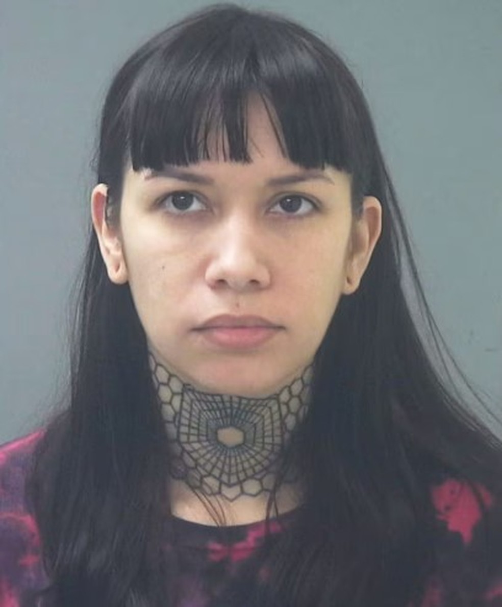 Modelo erótica admite ter atraído a trilha homem acusado de estuprá-la ...