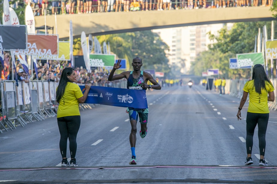 Queniano bate recorde da Maratona do Rio; etíope vence no feminino ...