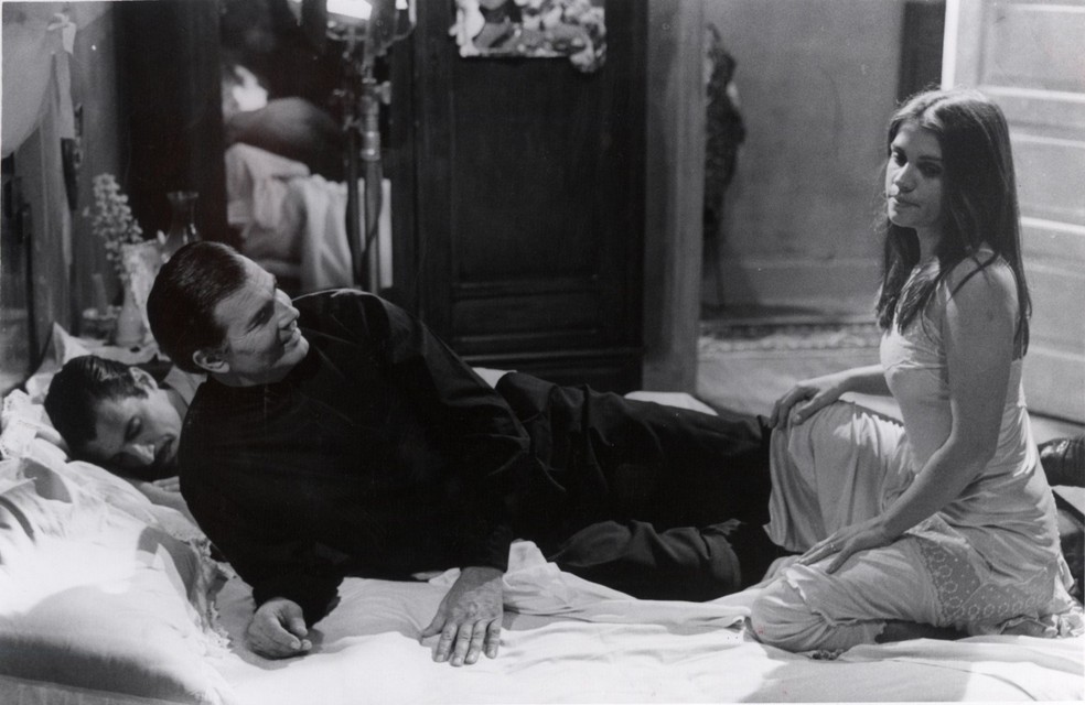 Tássia Camargo fala da saudade da filha que completaria hoje 32 anos: 'O reencontro acontecerá'