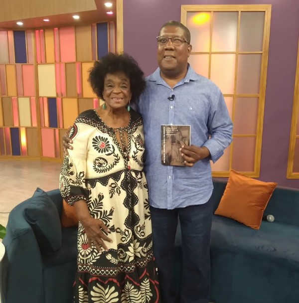 Léa Garcia teve trajetória publicada em livro quase dois meses antes de ...