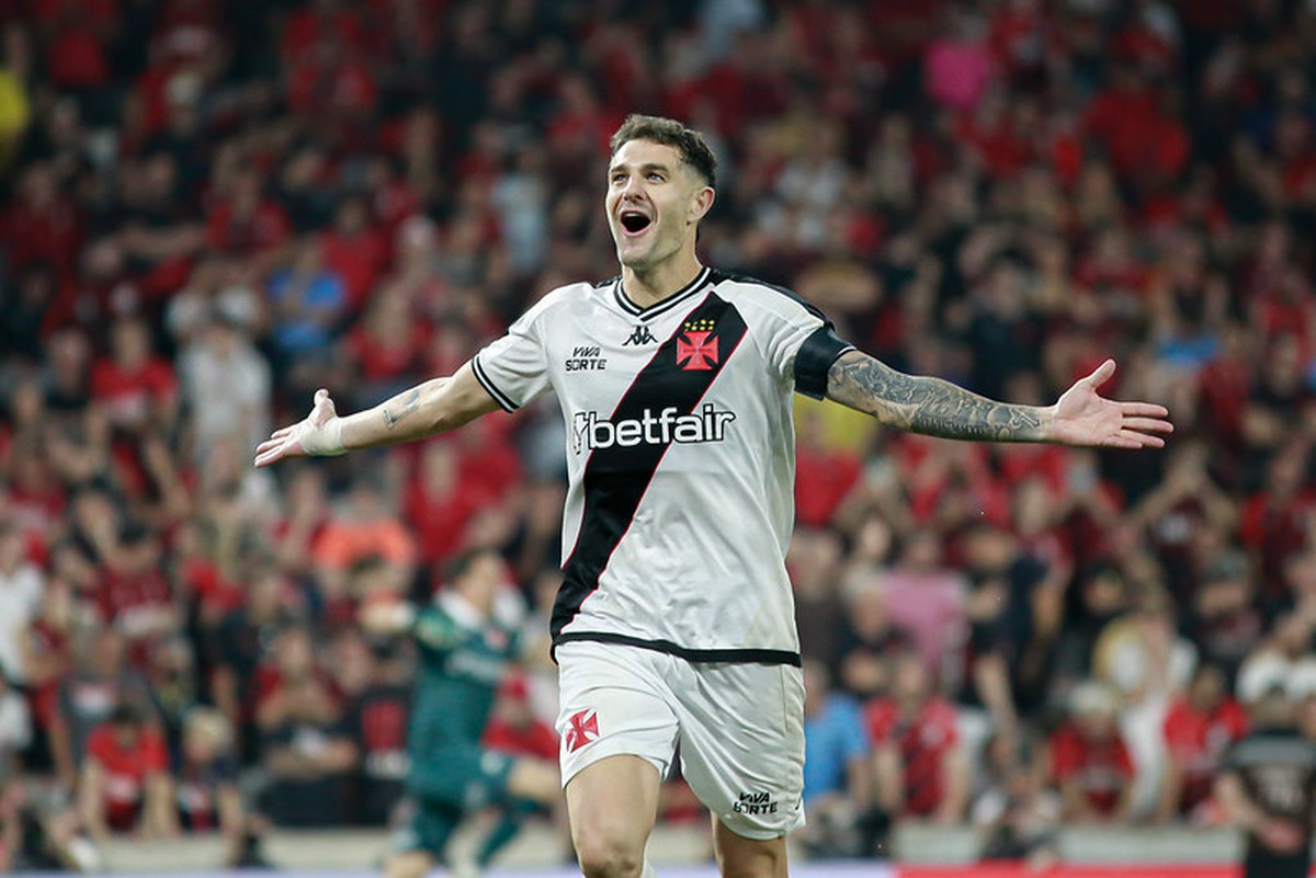 Vegetti brilha e melhora os números dos artilheiros da dinastia ...