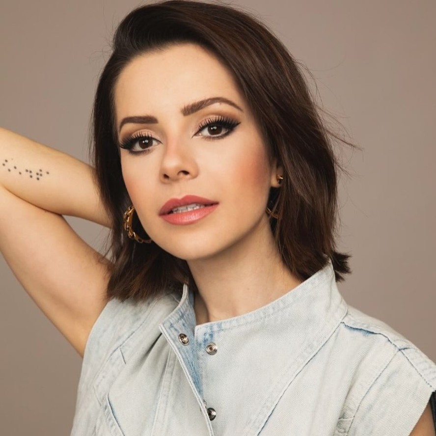 Fãs apontam afastamento e mudança no comportamento de Sandy após ...