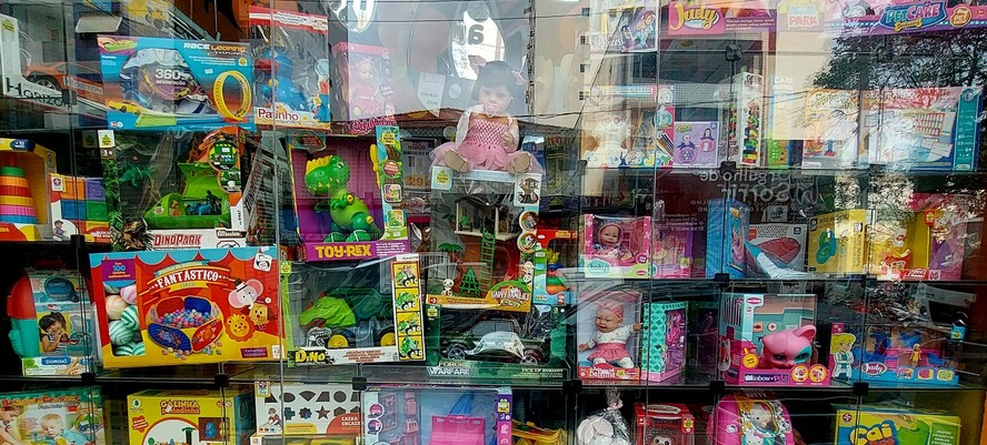 Dia das Crianças: atenção na hora de comprar presentes para os pequenos ...
