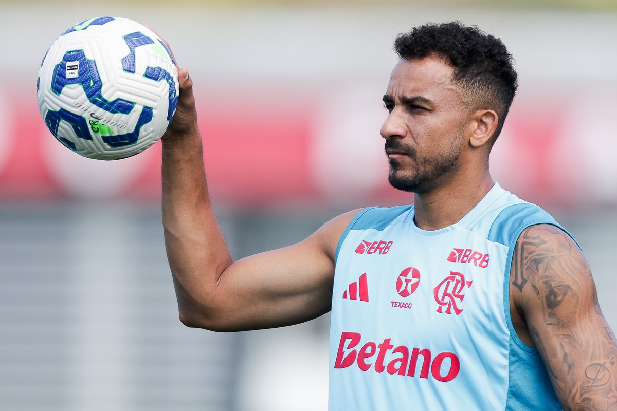 Danilo ganha vaga no Flamengo diante do Juventude, mas ausência de Léo ...