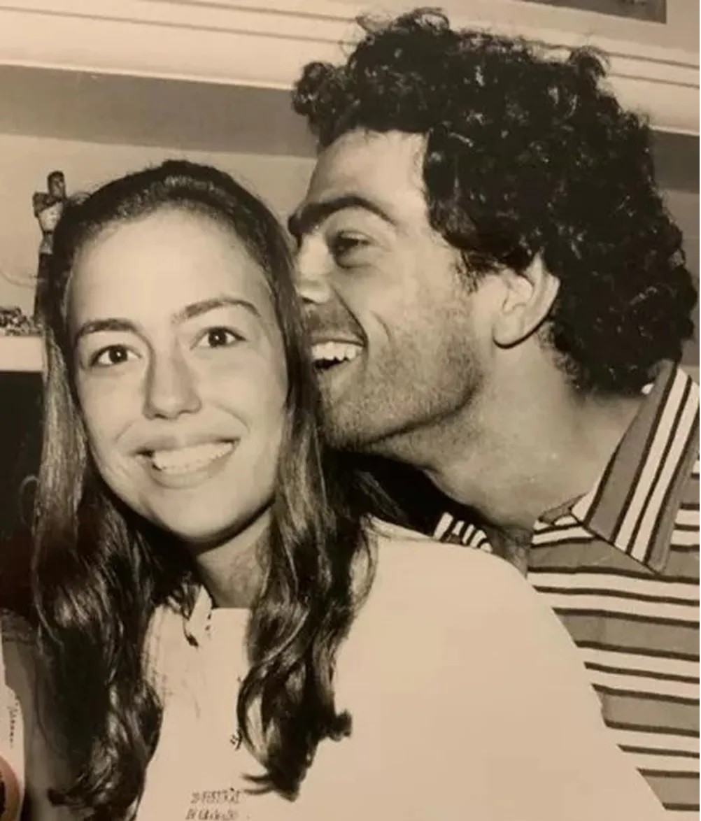 Ex de Du Moscovis, Roberta Richard está namorando diretor que foi ...