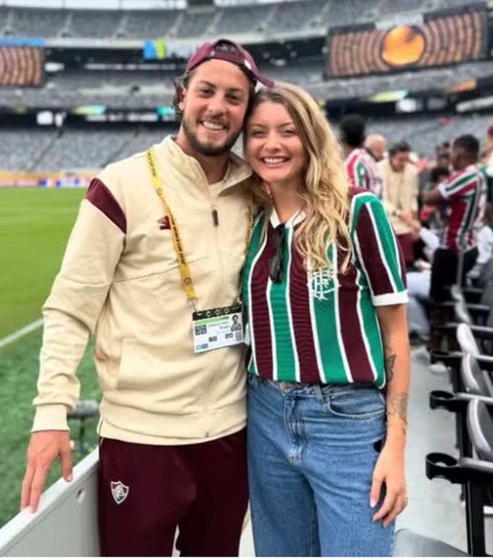 Solteiro! Guga, do Fluminense, curte viagem com colegas de time após ...