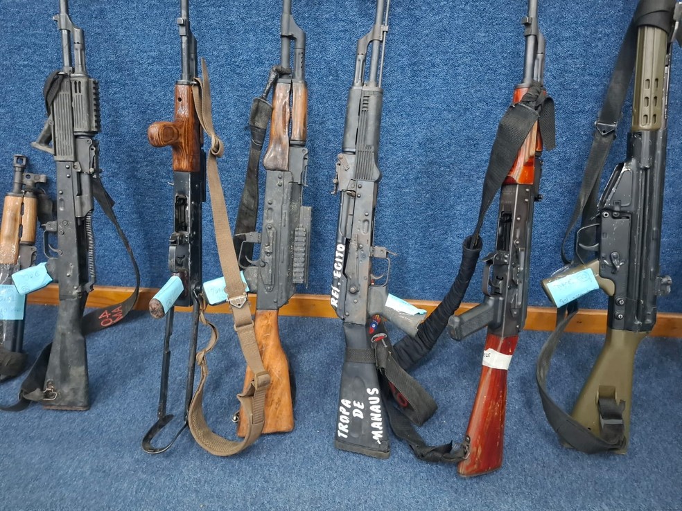 Fuzil predomina nas mãos de criminosos que controlam territórios em ...