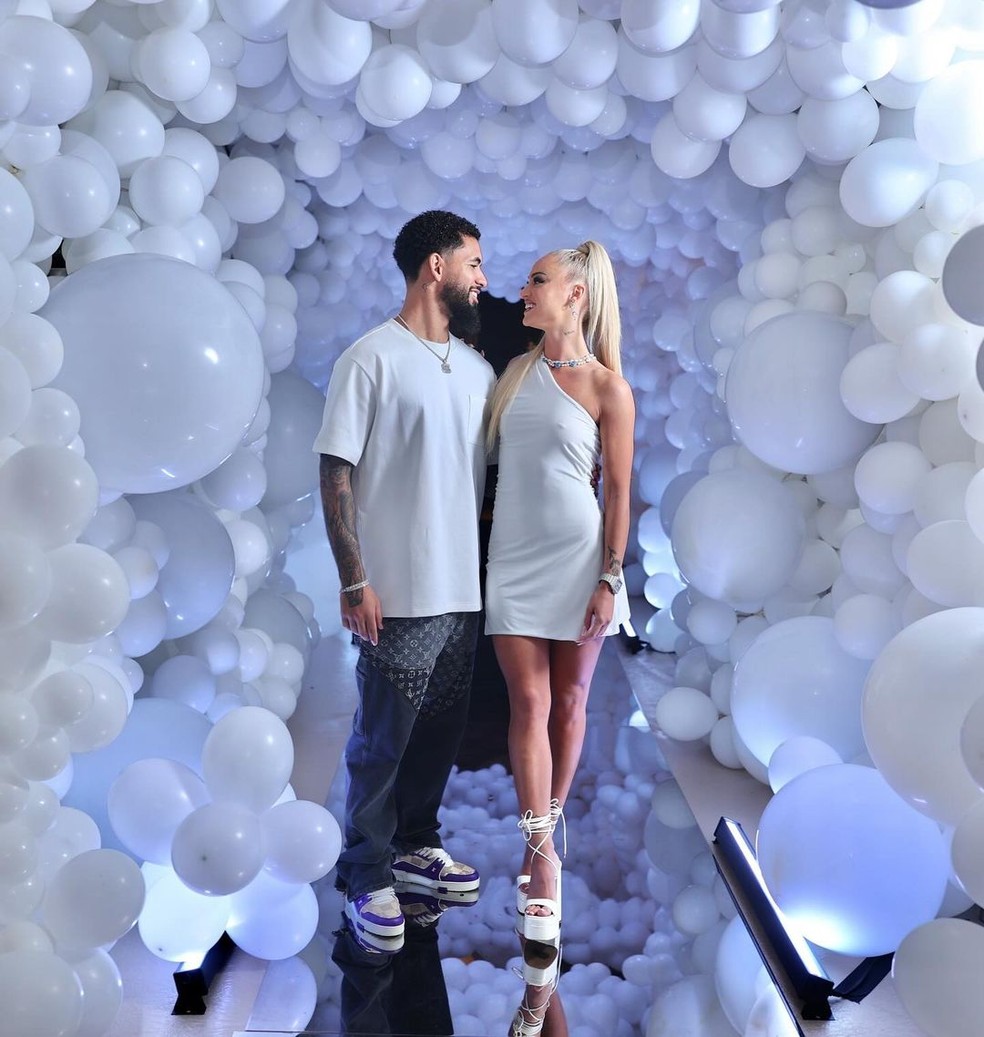 Modelo, militante e jogadora mais seguida do mundo: Alisha Lehmann, ex ...