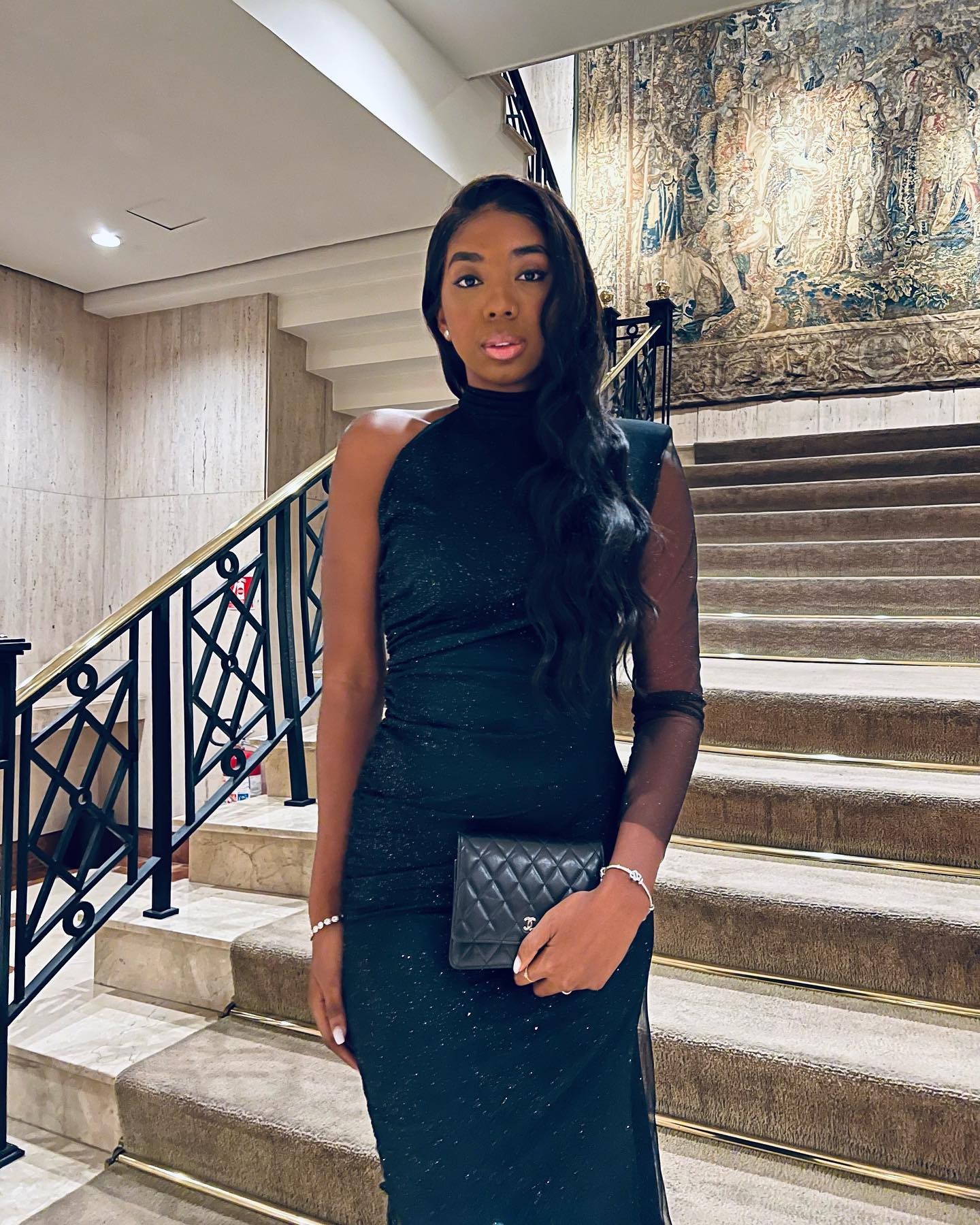 Diretora executiva da irmã Ludmilla: quem é Luane Sales, que comprou ...