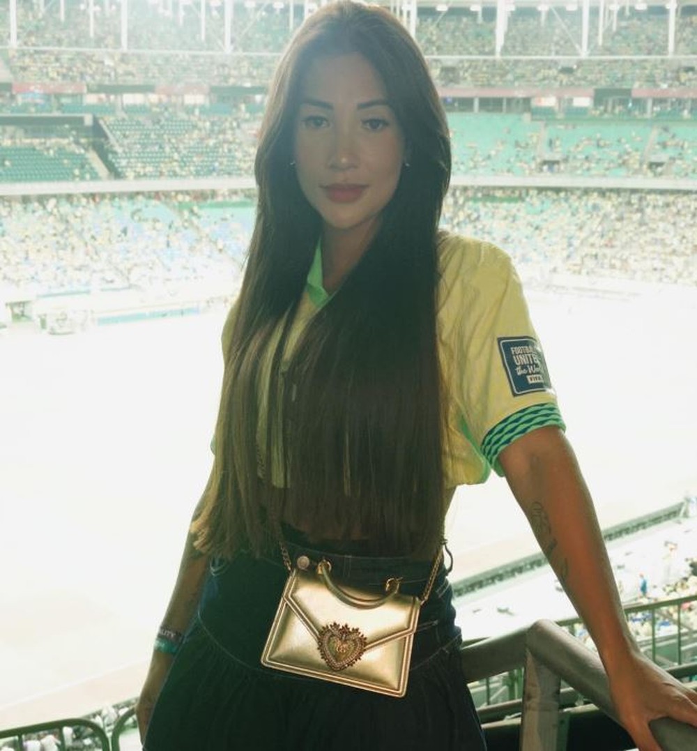 A capitã! Mulher de Gerson, do Flamengo, ganha apelido de torcida e ensaia carreira de ...