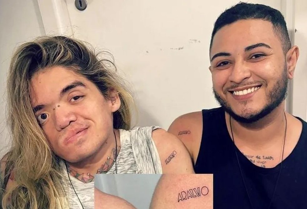 Casal trans, Leandrinha Du Art e namorado estão morando juntos com ...