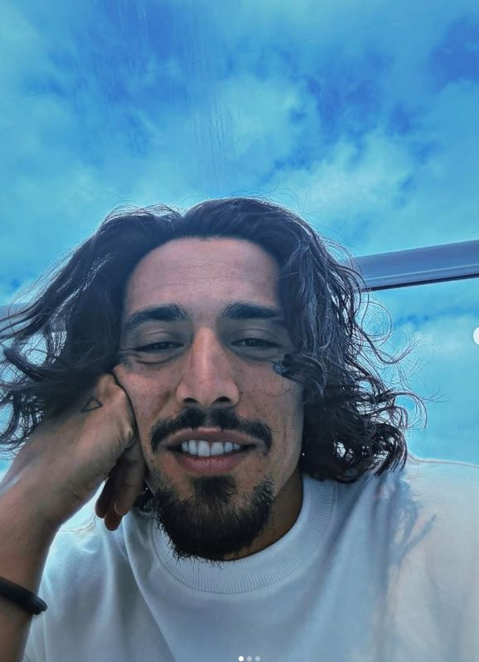Promessa do Cruzeiro, Chico da Costa vive affair com cantora carioca ...