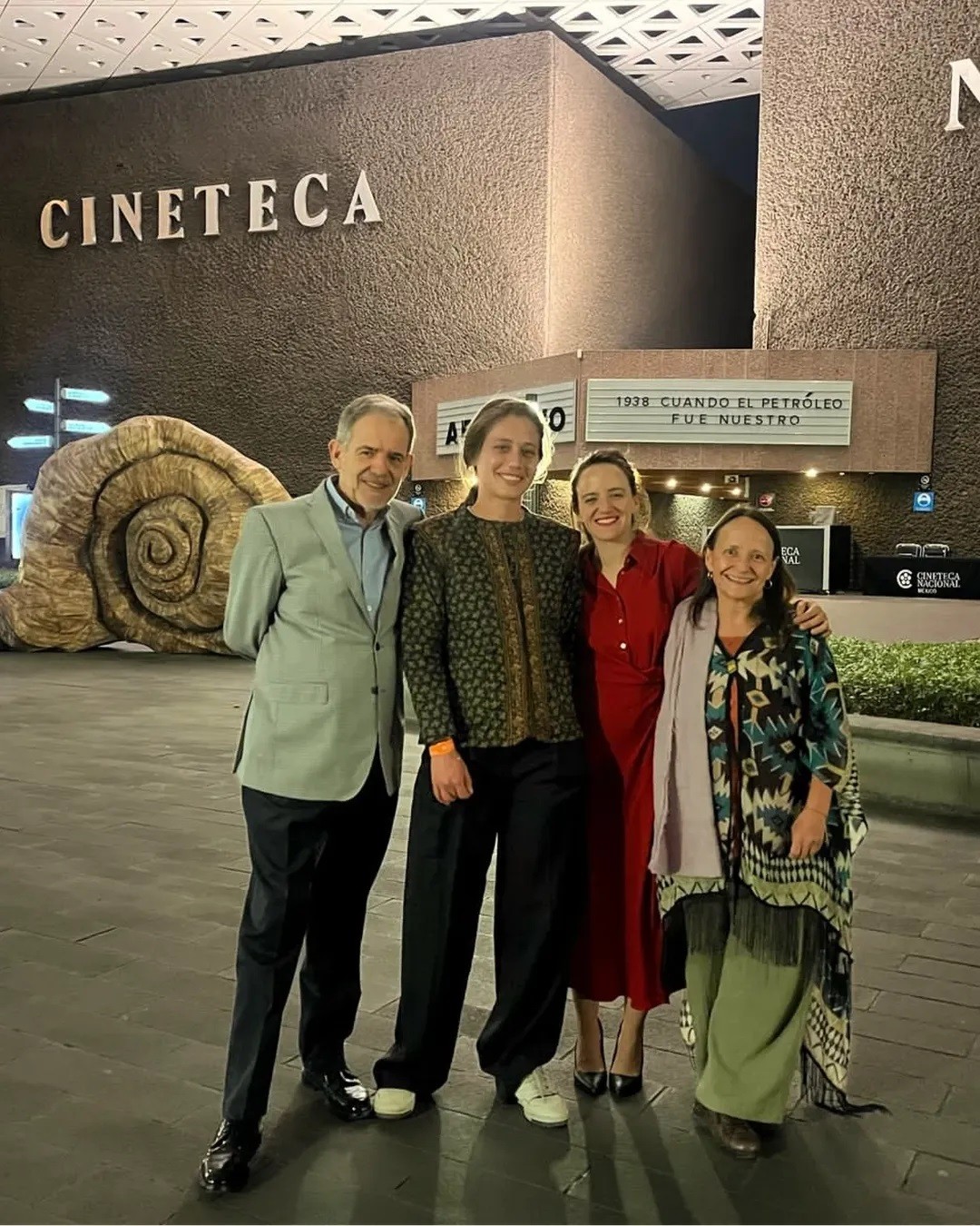 Neta de 'Chaves' é atriz premiada no México e namora engenheira ...