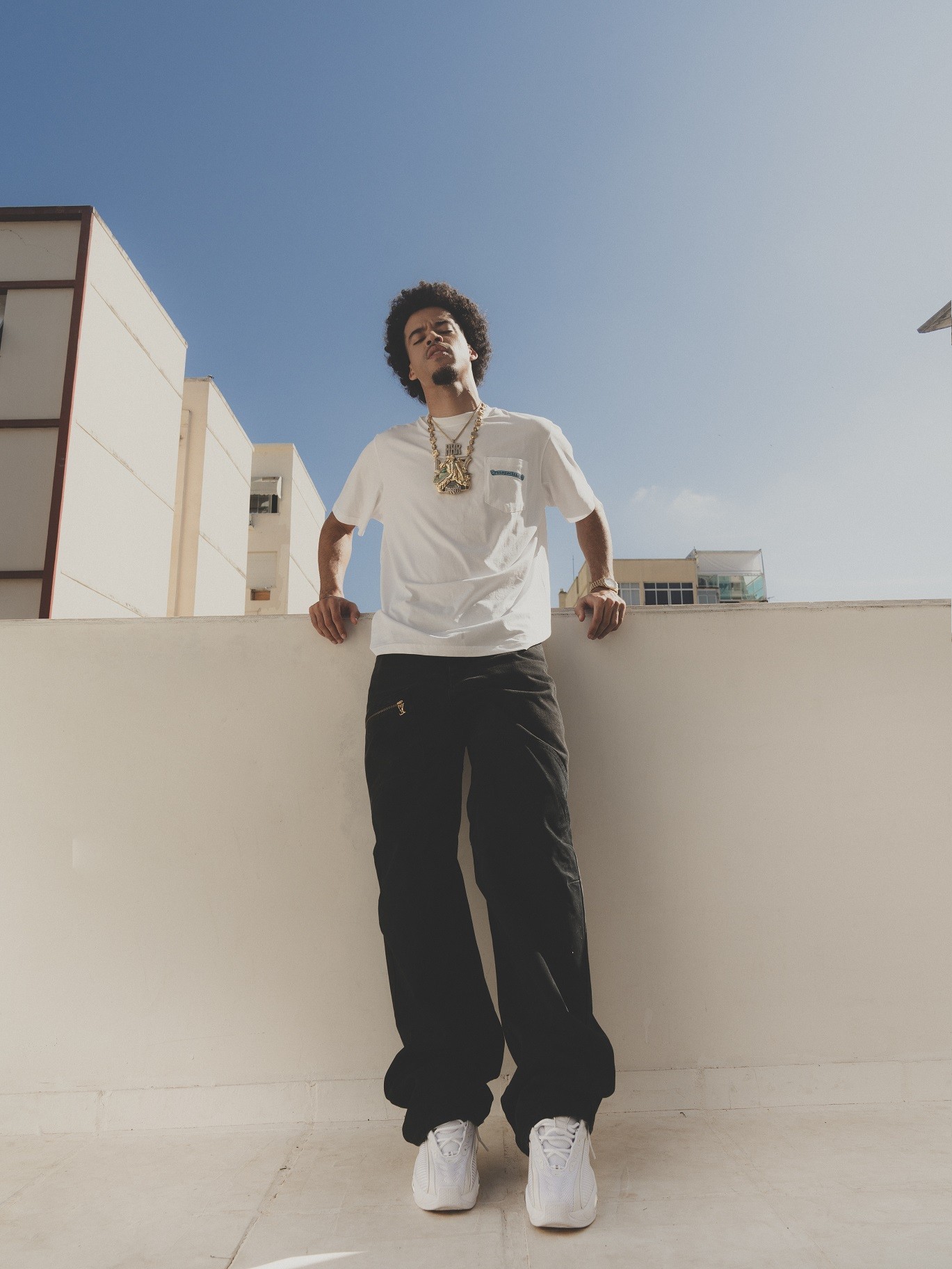 Do cordão de R$ 100 mil à nova casa, L7nnon diz que mostrar conquistas ...