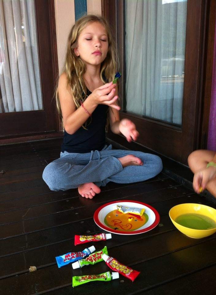 Fã de mangá, amante de chiclete e game: como foi a infância da ...