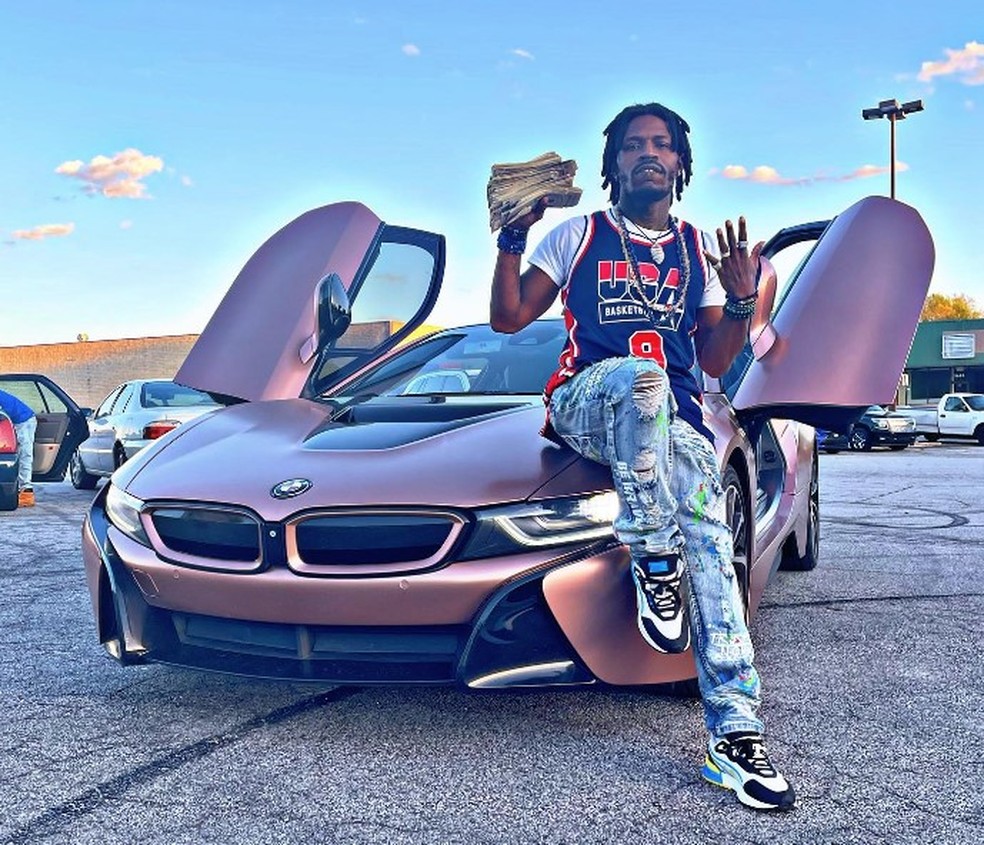 'Profeta' que diz ser enviado à Terra para 'curá-la' é condenado por ...