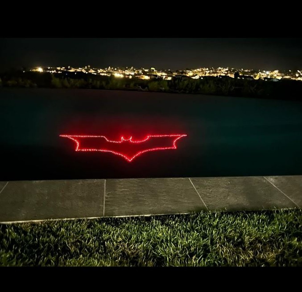 Matthew Perry, astro de 'Friends', foi obcecado pelo Batman até a morte ...