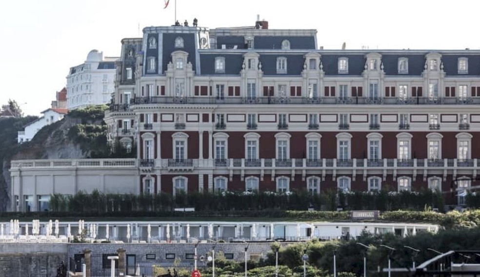 Famoso chef deixa o comando de restaurante em hotel de luxo na França ...