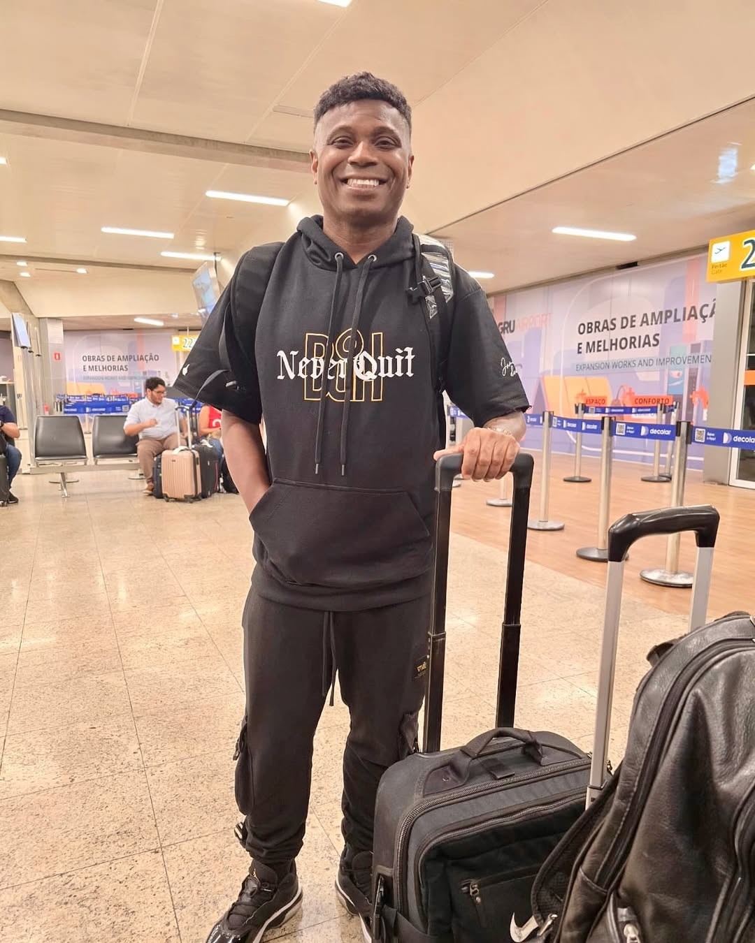 Ex-jogador Edilson Capetinha, do 'BBB 26', é casado com baiana 24 anos ...