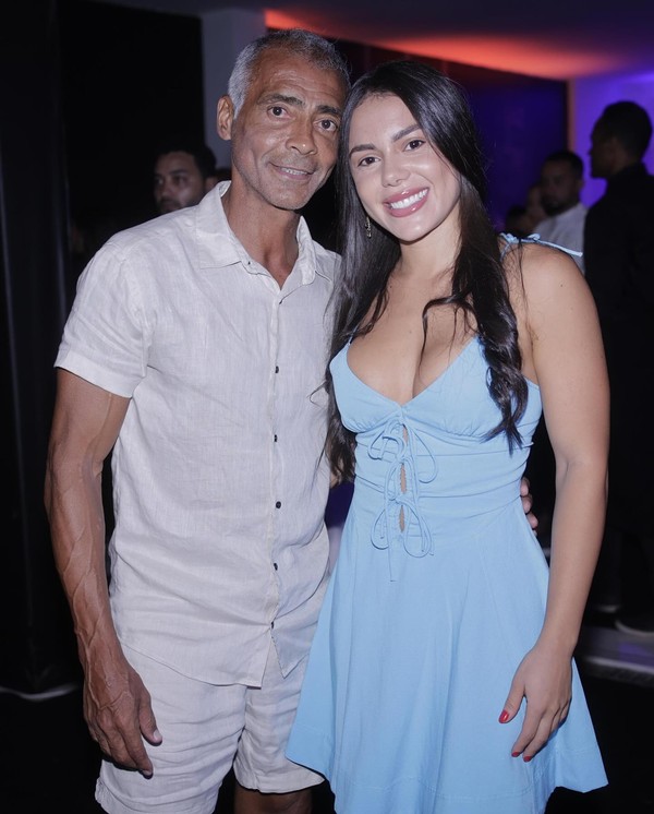 Romário manteve romance paralelo com jovens universitárias antes de se ...