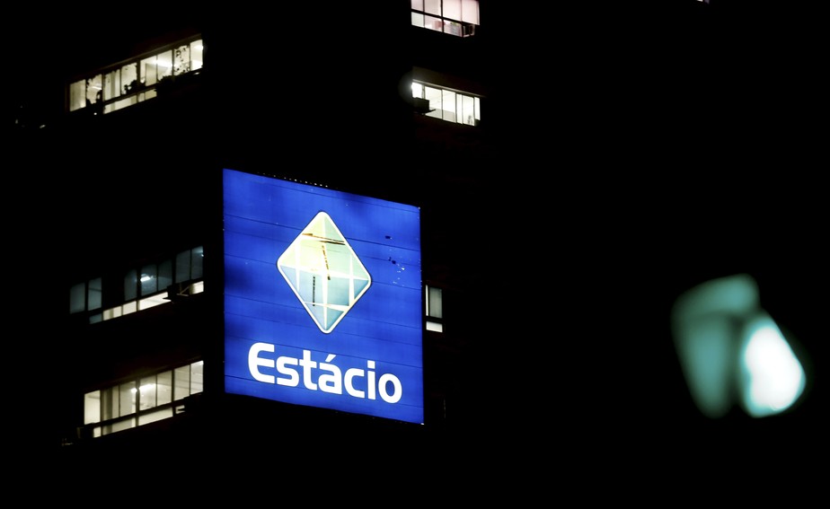 Estácio oferece capacitação para profissionais de 50 anos ou mais ...