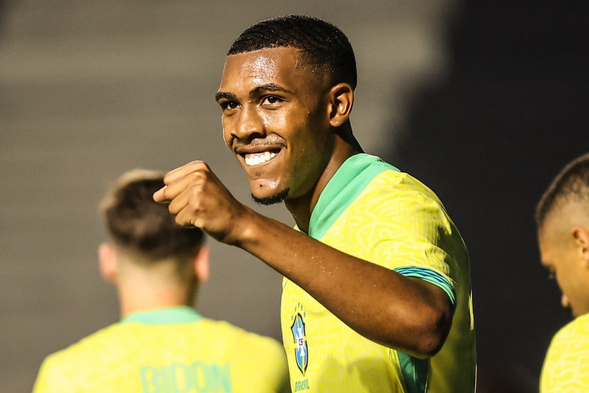 Felipe respalda a formação e Vasco volta a injetar confiança nos ...