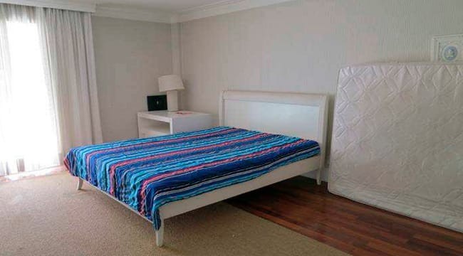 Mansão de Cafu é leiloada por R$ 20 milhões, metade do preço inicial