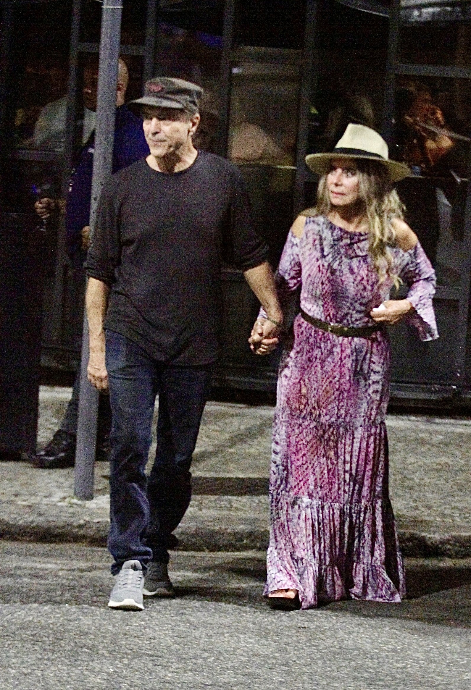 Casados há 46 anos, Bruna Lombardi e Carlos Alberto Riccelli circulam ...