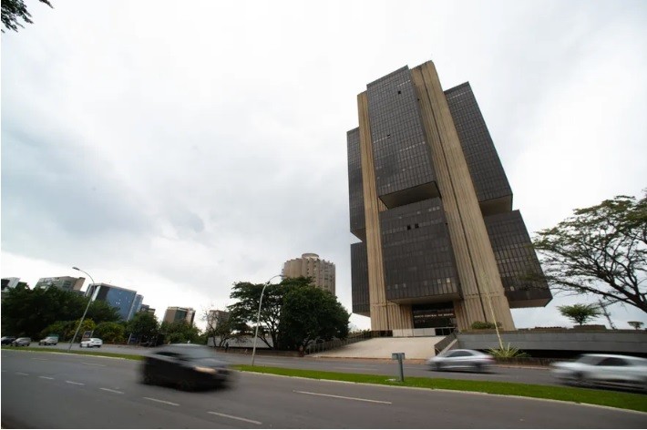Copom adota cautela por tensões globais e expectativa da inflação