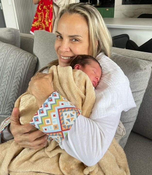 Ex-amante do bicheiro Maninho e primeira rainha do Salgueiro: como está hoje Ana Claudia Soares ...