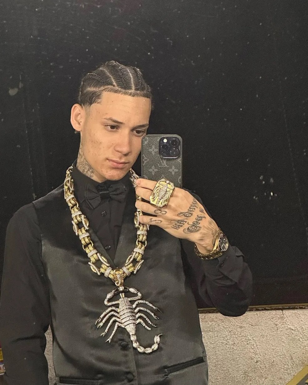 Investigado por suposta rifa falsa de cordão de ouro, MC Chefin diz: 'O ...