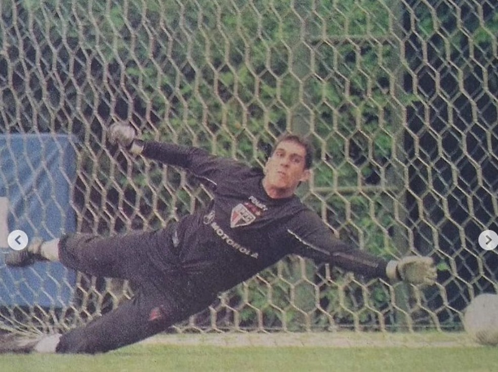 Ex-goleiro Roger Noronha relembra quando posou nu para G Magazine que ...