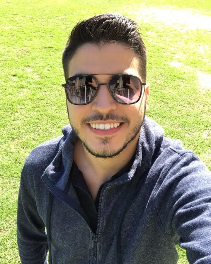 Jogador Hulk parabeniza mulher por aniversário e se declara: 'Meu porto seguro'