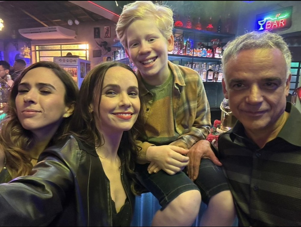 Em ‘Terra e paixão’, Anely diz a Lucinda que está apaixonada por Luigi ...