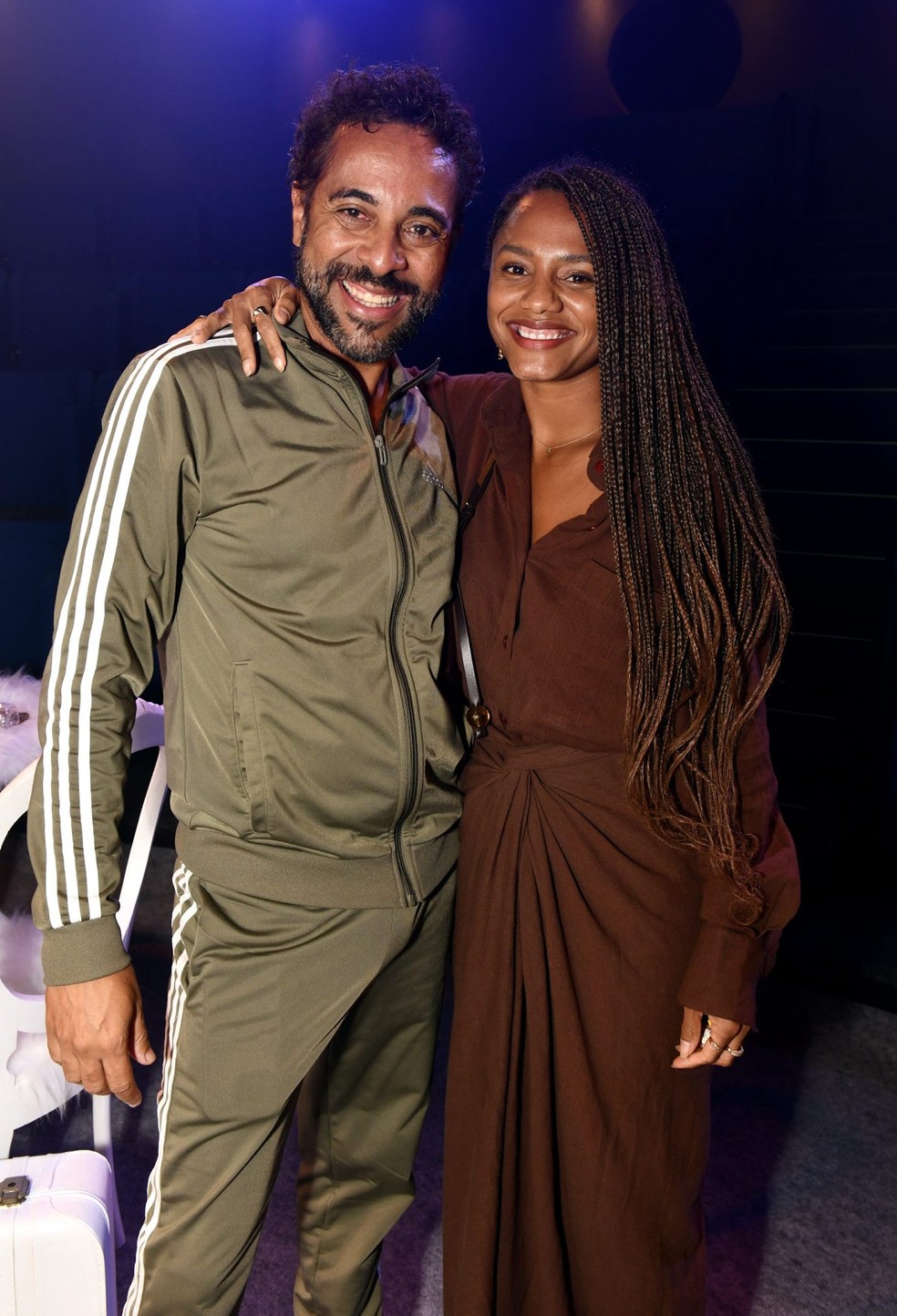 Novo casal: Jéssica Ellen vai à estreia no Rio com galã de 'Guerreiros ...
