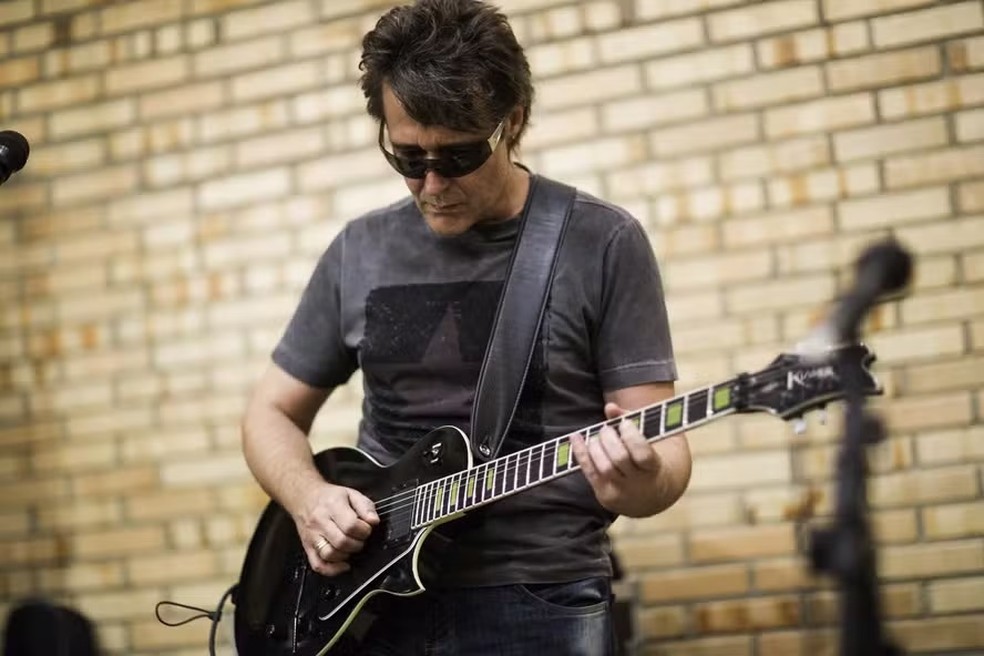 Morre Rogério Meanda, guitarrista da banda Blitz e compositor ao lado ...