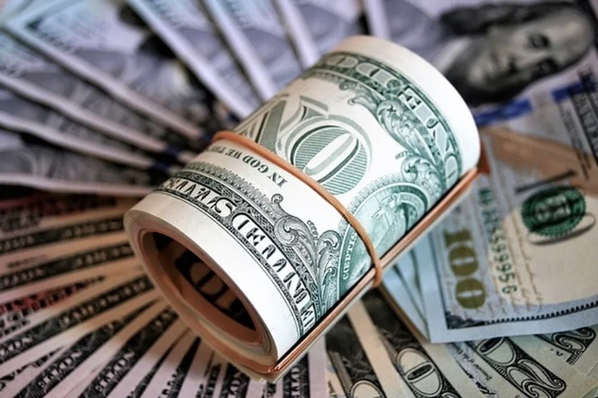 Dólar sobe e passa de R$ 5,40 na manhã desta quarta-feira