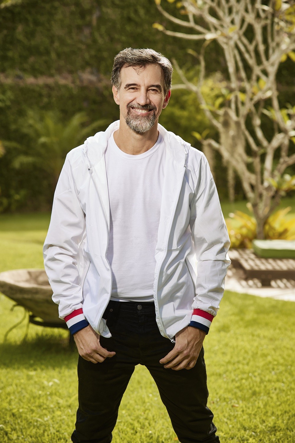 Charles Fricks minimiza alvoroço dos fãs de 'Terra e paixão' por sua ...