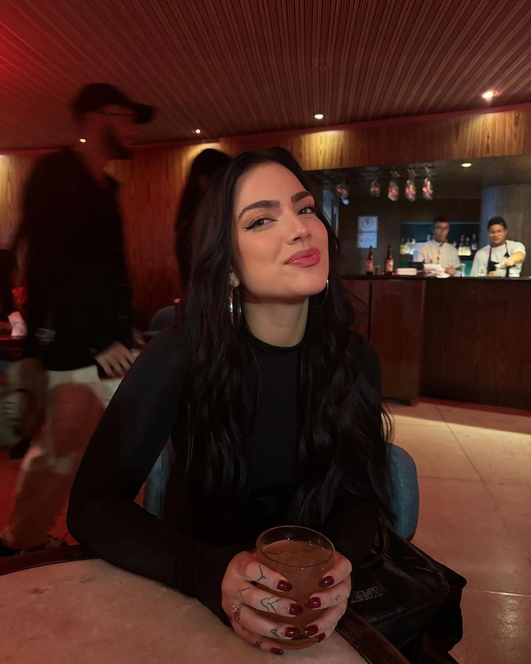 Mais uma? Gabigol comenta live de cantora e acende rumores de novo affair