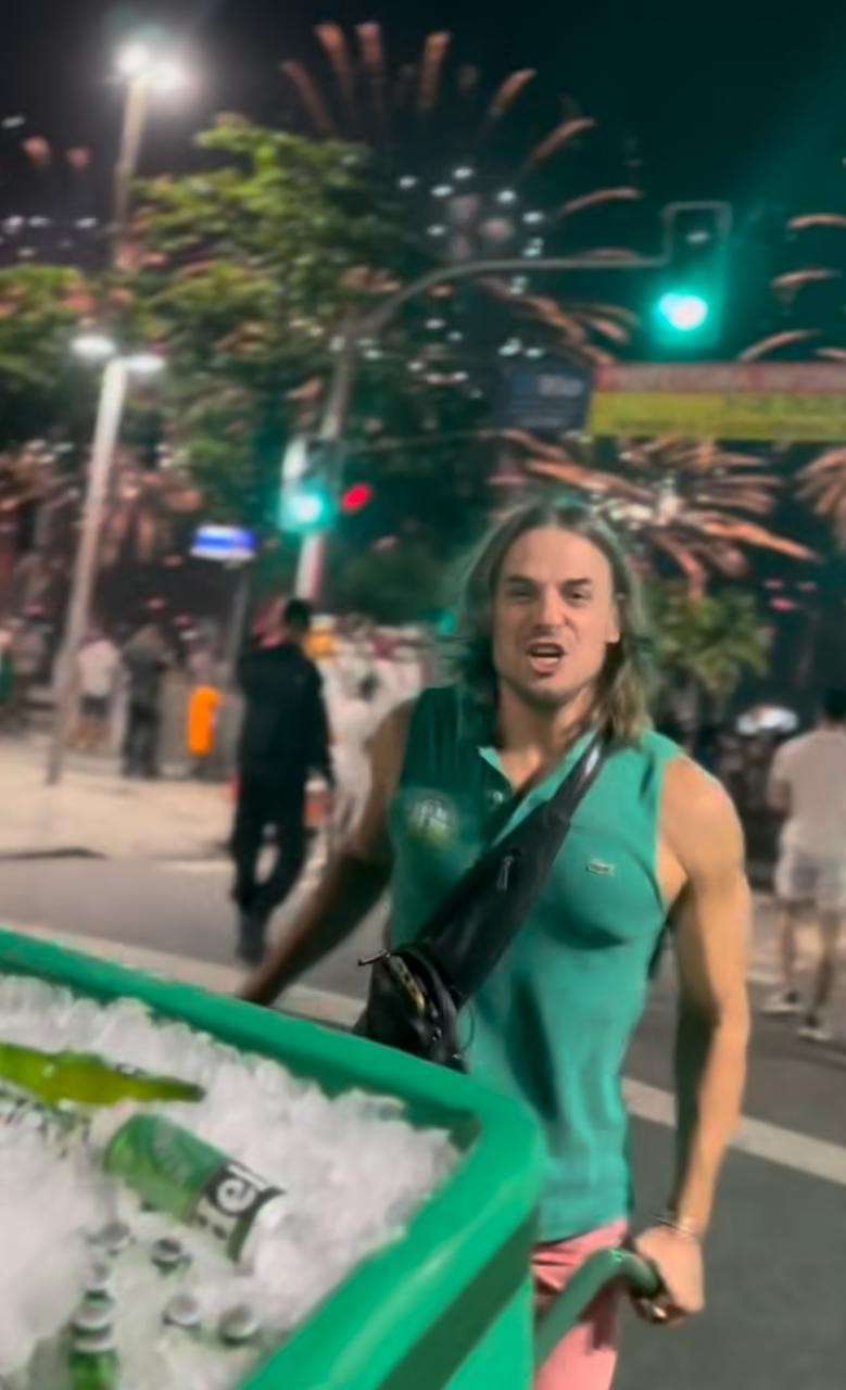 Ex-Malhação, Daniel Erthal vai voltar a vender cervejas no réveillon de ...
