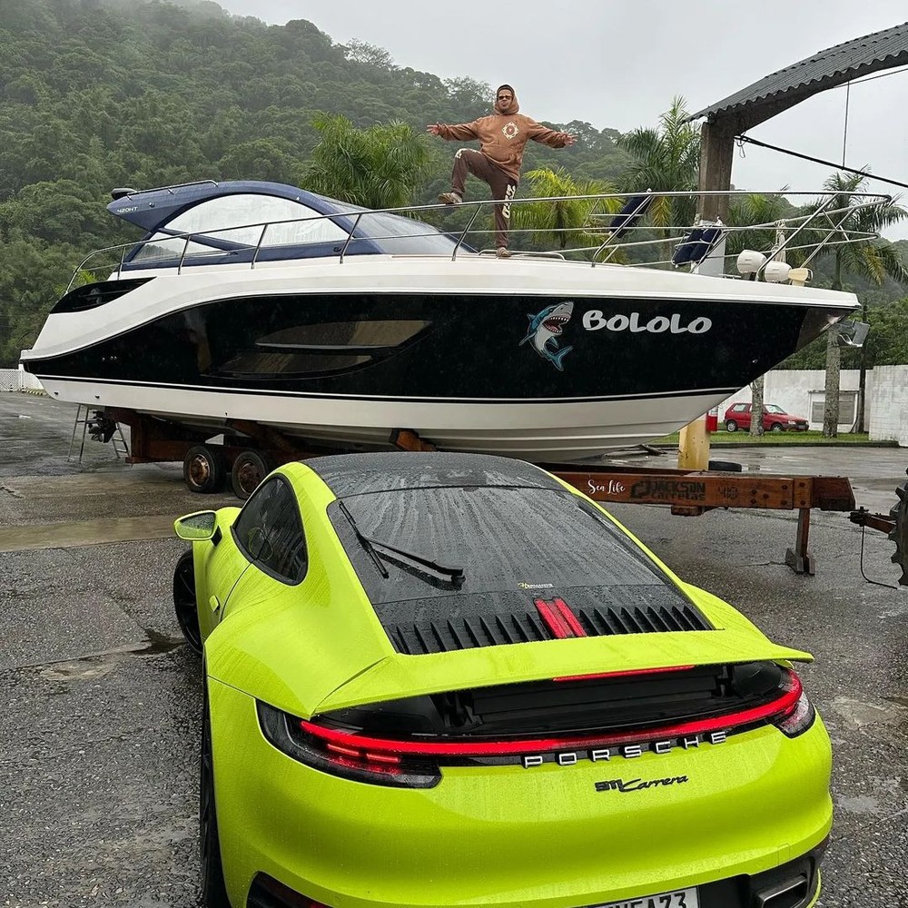 Após carrões na garagem, MC Ryan aumenta patrimônio e compra uma lancha personalizada: 'Novinho ...