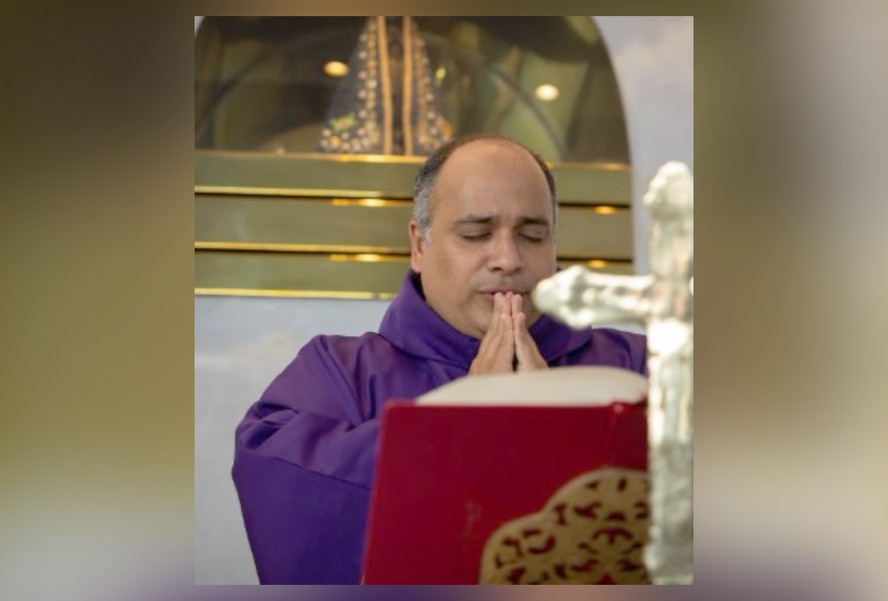 Padre Omar deixa hospital duas semanas após grave acidente de trânsito ...