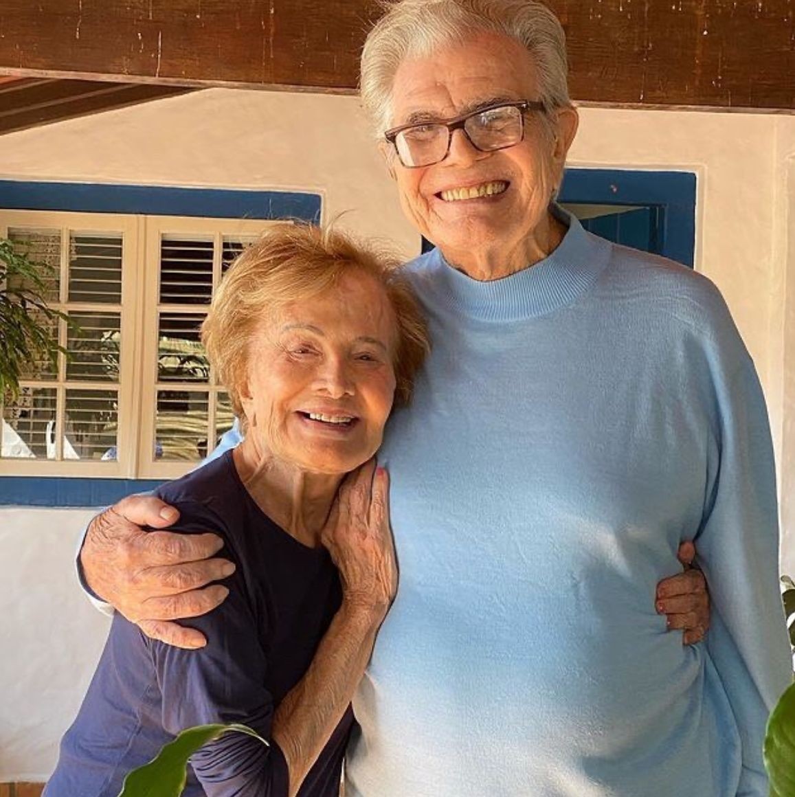 Aos 90 anos, Glória Menezes aparece curtindo a família: 'Todo mundo com ...