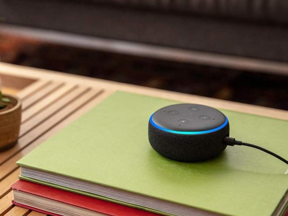 Saiba como otimizar a rotina com 5 funções da assistente virtual Alexa