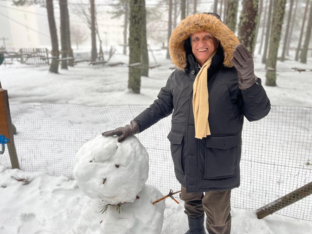 Aposentado, Bemvindo Sequeira vive em Portugal há cinco anos e oferece ...