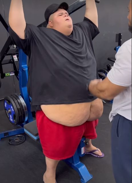 Gordão da XJ fala sobre término com namorada e pede que não a ataquem: 'Ela não me traiu'